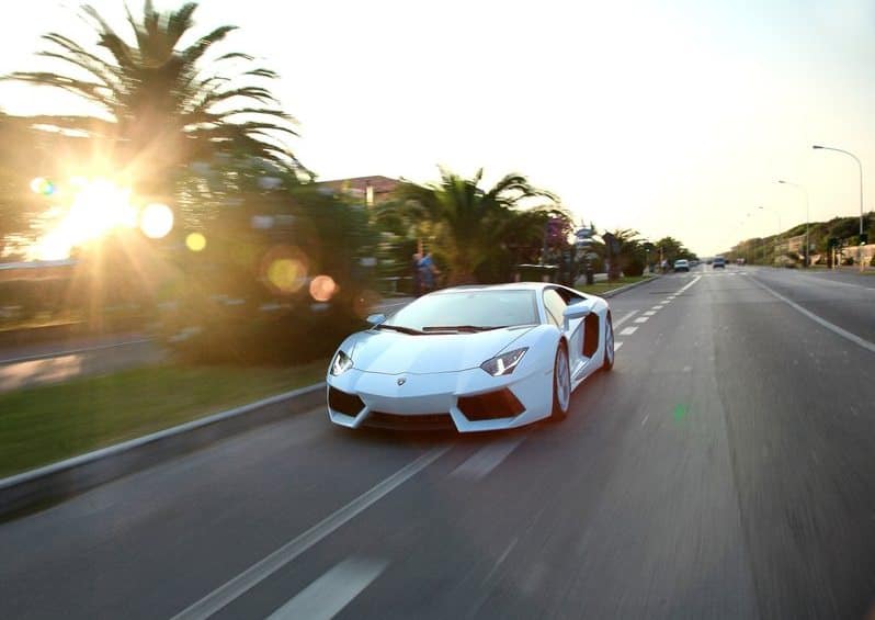 لمبرجيني تستعد لتقديم نسختها القوية افينتادور SV | ArabGT