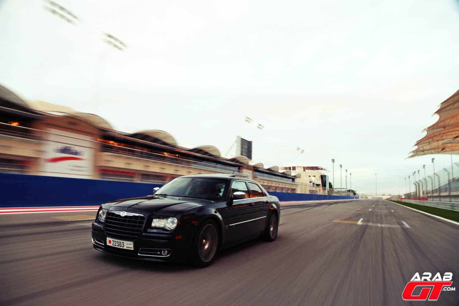 جولة على حلبة البحرين مع جواد جابر أحد منافسي وحوش الـ SRT | ArabGT