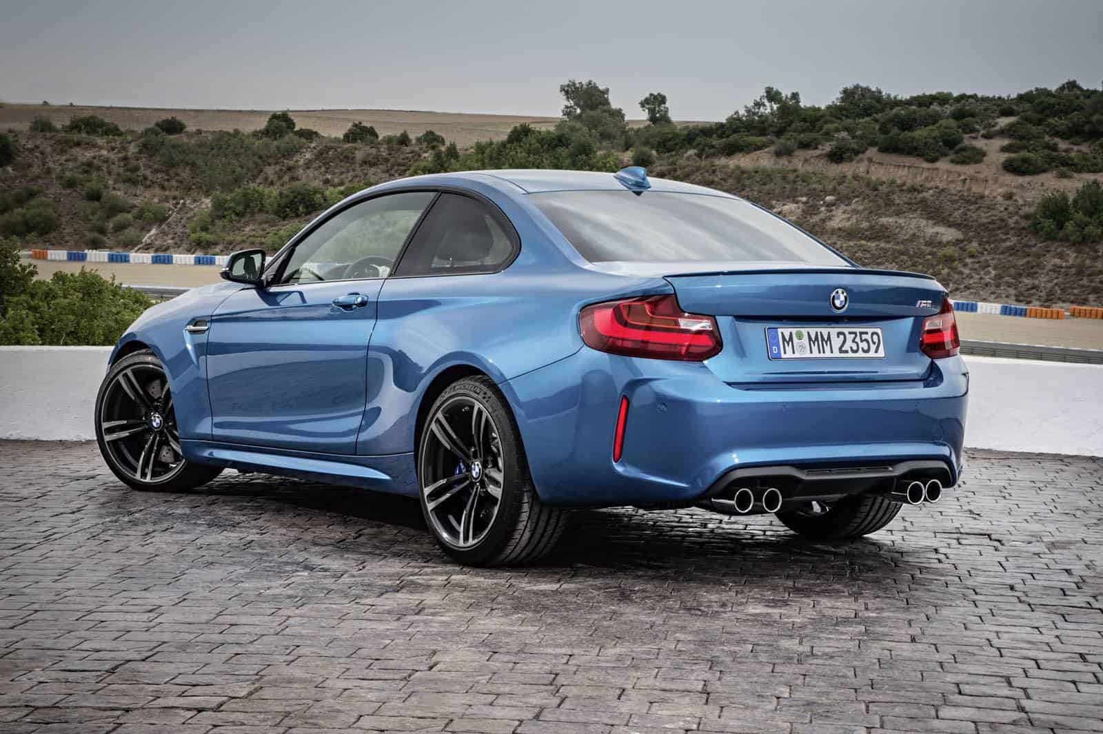 هل هذا دليل على احتمال إطلاق BMW M2 كشف | ArabGT