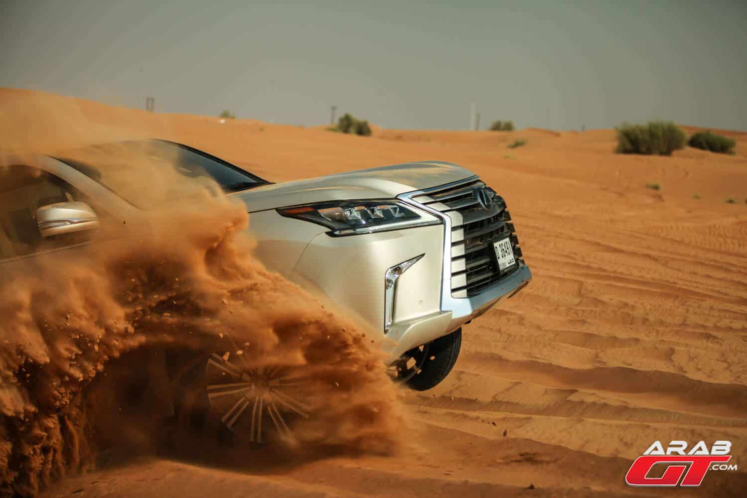 لكزس LX570 2017 تحت تجربة عرب جي تي في الامارات برفقة كريم ديب