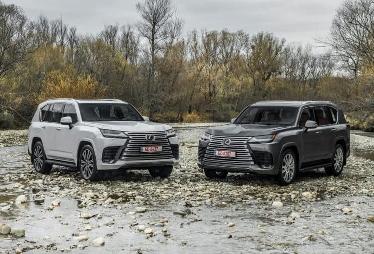 سيارة لكزس LX 2023 | اسعار ومواصفات السيارة | ArabGT