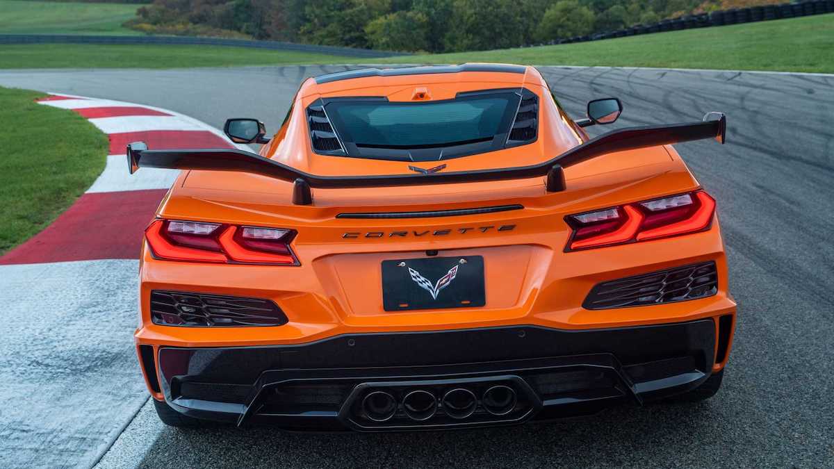 سيارة كورفت Z06 جديدة في أوروبا تأتي بأرقام أداء منخفضة | عرب جي تي