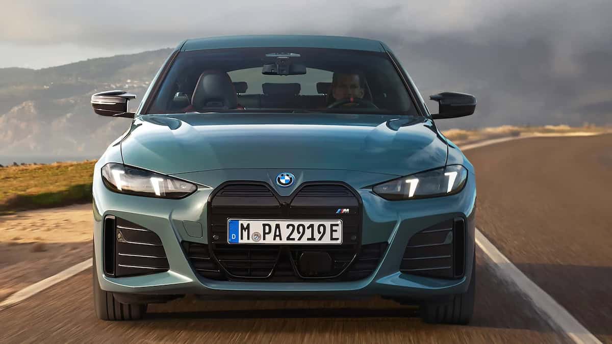BMW M440i جران كوبيه 2025 حصلت على المزيد من القوة | عرب جي تي