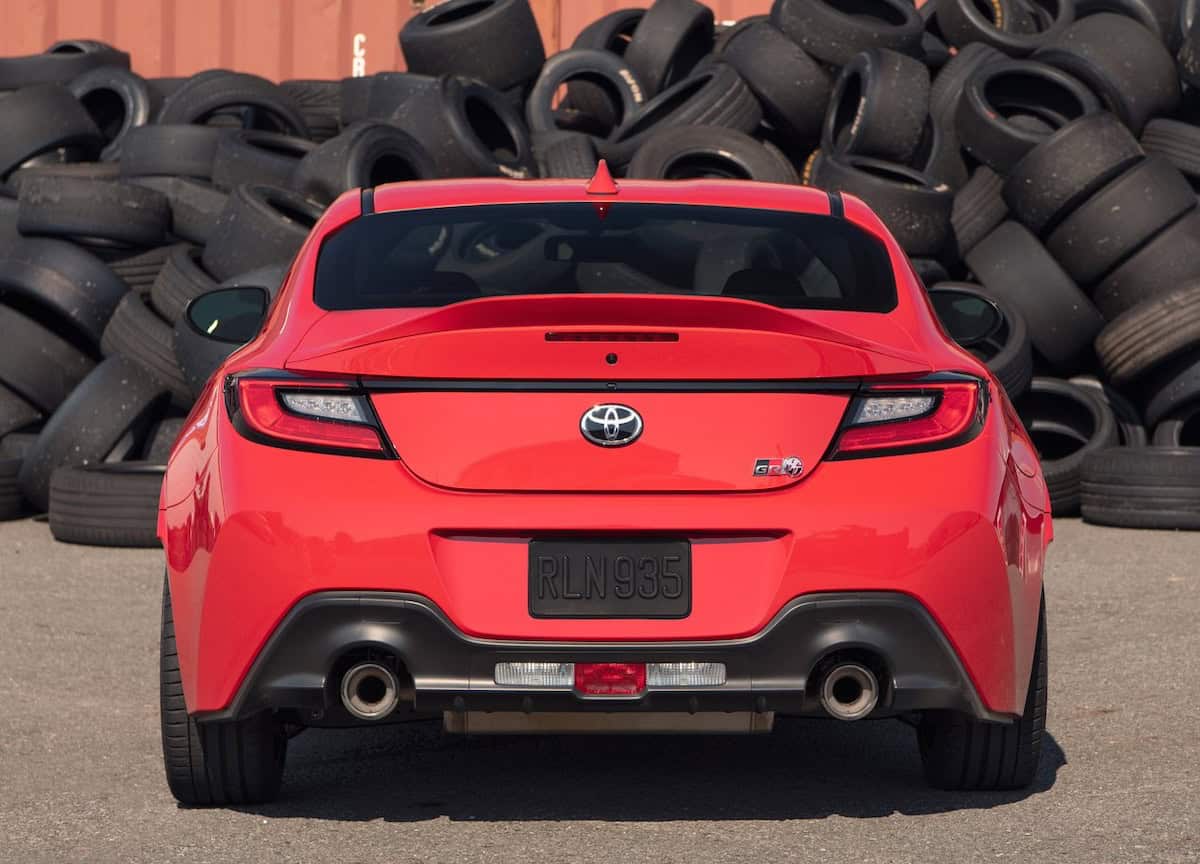 تويوتا GR86 2024 تسجل رقماً قياسياً ولكن ليس على حلبة السباق | عرب جي تي