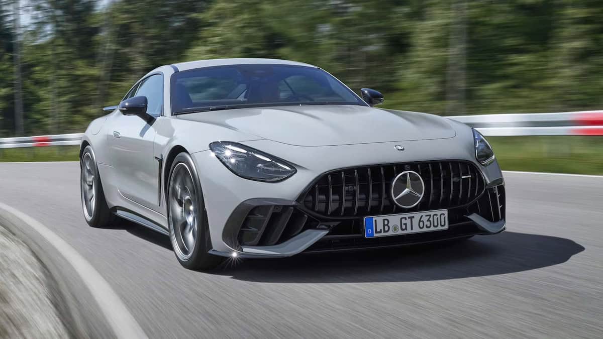 مرسيدس AMG GT63 Pro 2025 تحتوي على كل ما تحتاجه سيارة رياضية