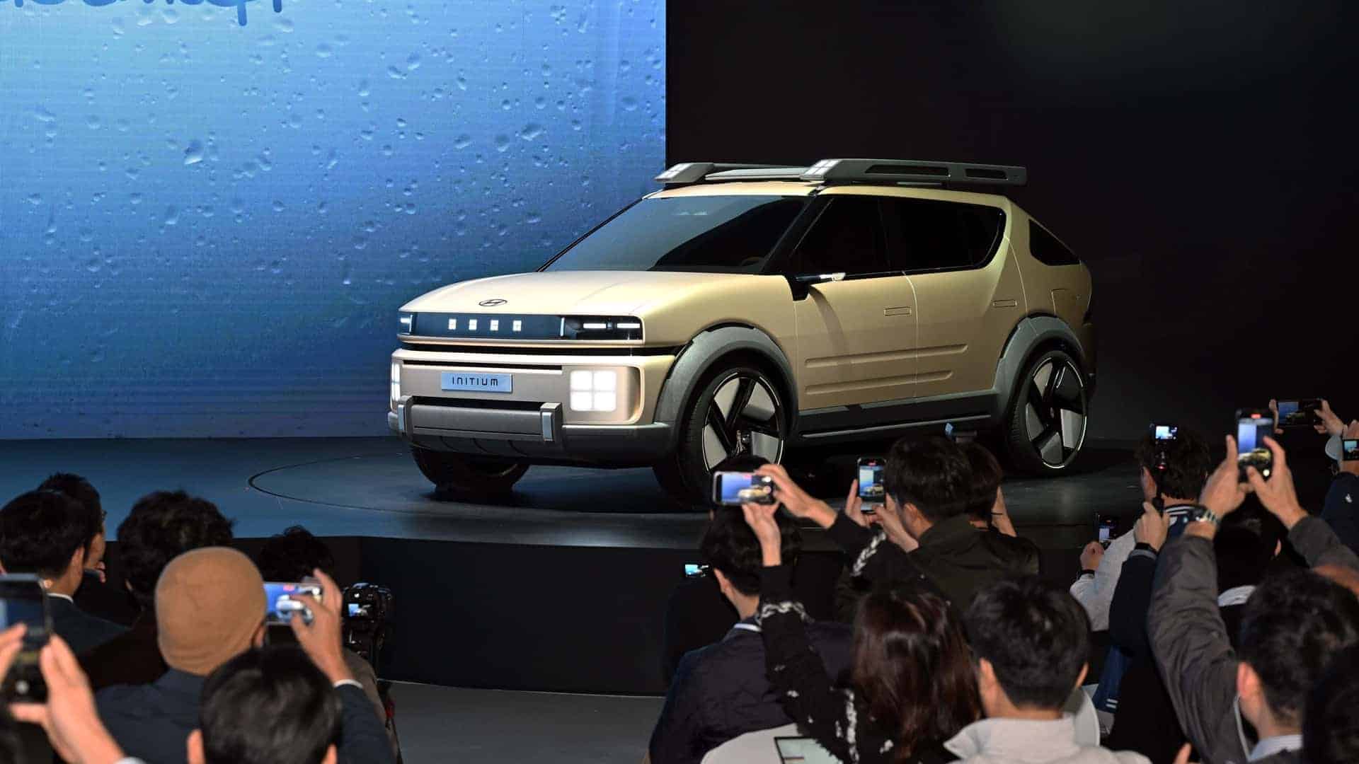 هيونداي تستعرض لغة تصميم جديدة مع سيارة SUV مربعة الشكل | ArabGT