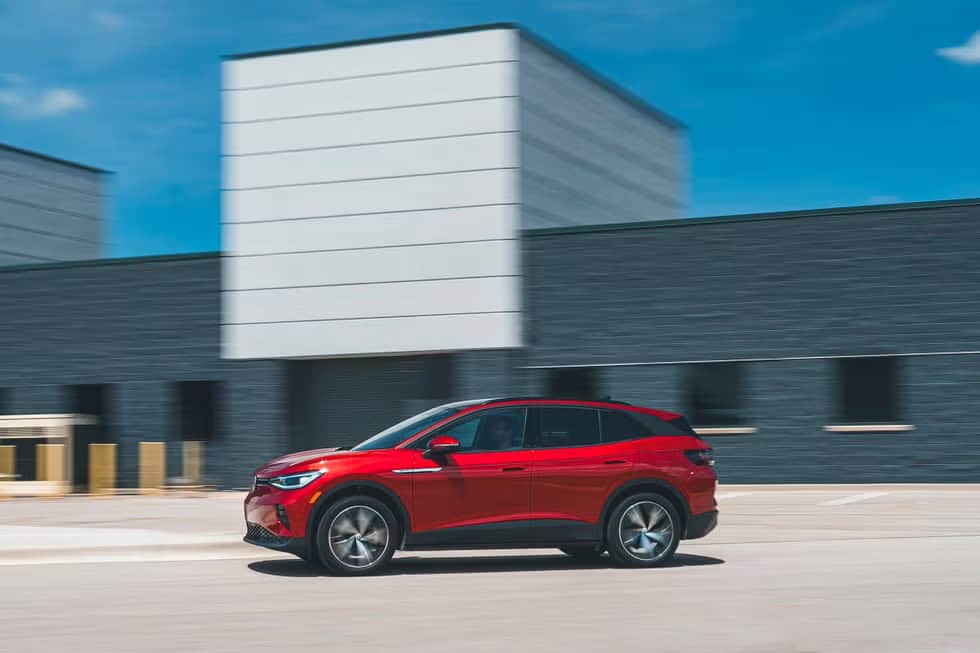 سيارات VW ID4 2025 تعود من جديد إلى خطوط الإنتاج بهذه الأسعار | عرب جي تي