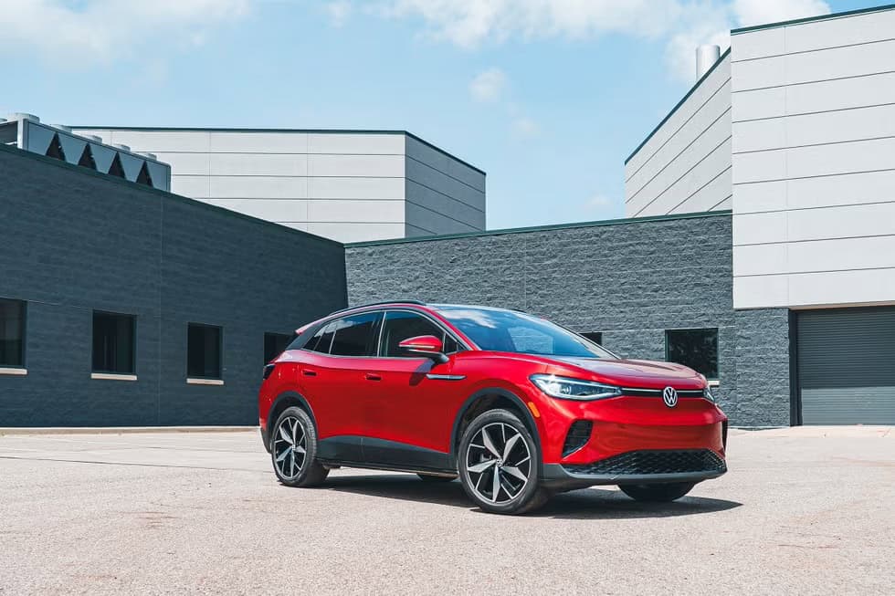 سيارات VW ID4 2025 تعود من جديد إلى خطوط الإنتاج بهذه الأسعار | عرب جي تي