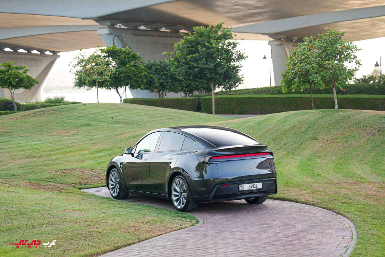 اسعار ومواصفات تسلا موديل Y 2025 | ArabGT