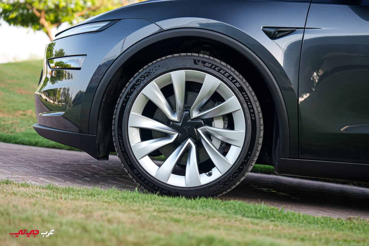 اسعار ومواصفات تسلا موديل Y 2025 | ArabGT