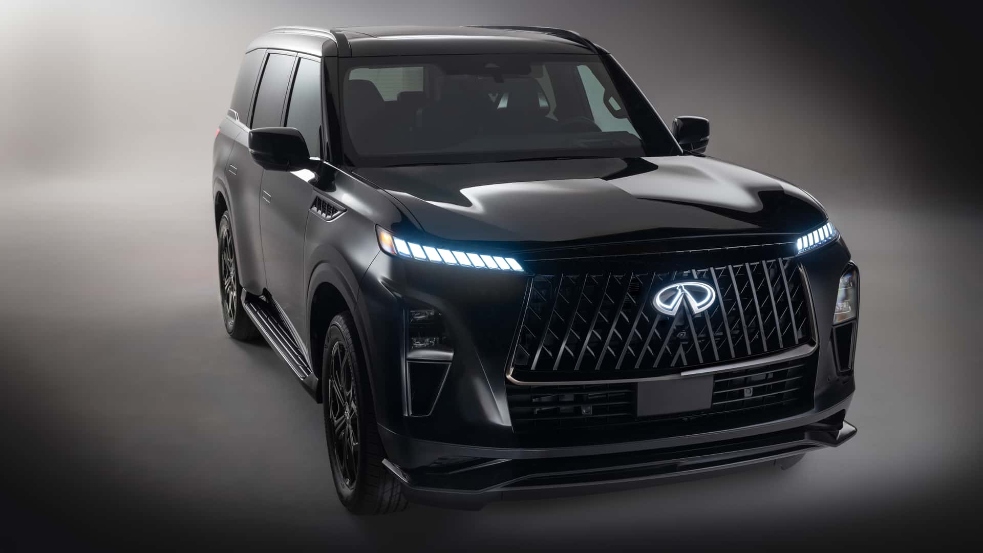 انفينيتي QX80 2026 أصبحت أفخم وأغلى مع المزيد من التجديدات | عرب جي تي