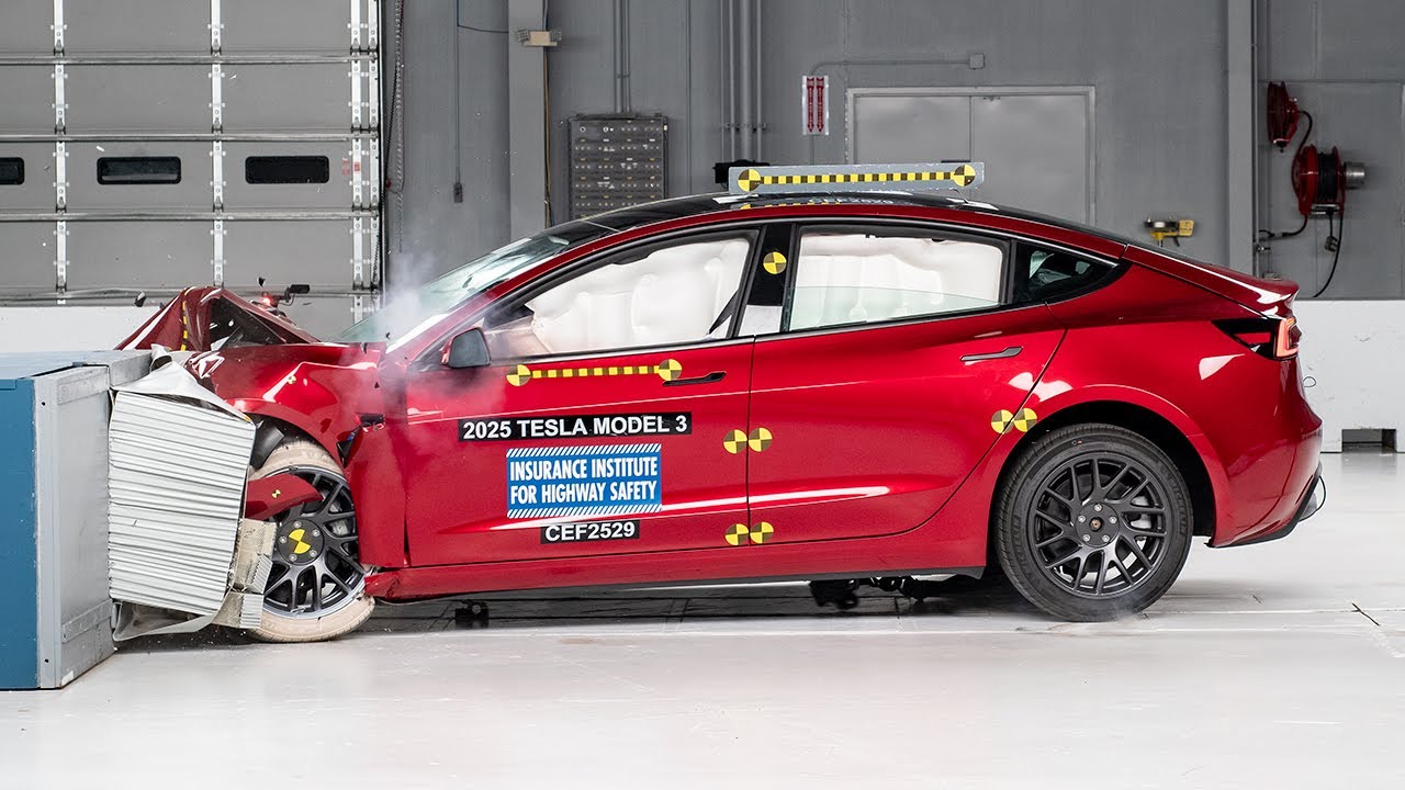 اختبار تصادم تسلا موديل 3 2025 | ArabGT