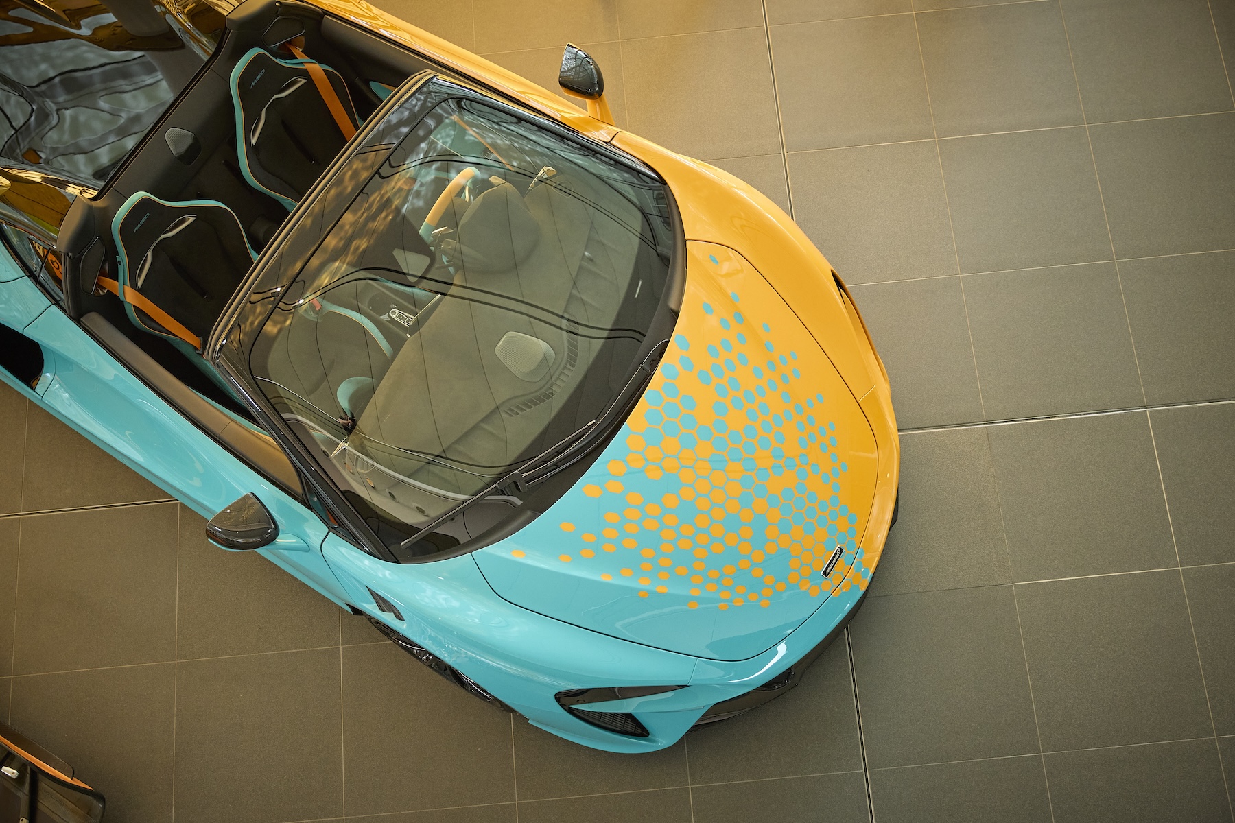 ماكلارين أرتورا سبايدر Geo-Hex تحفة فنية من MSO ستخطف الأنظار في دبي